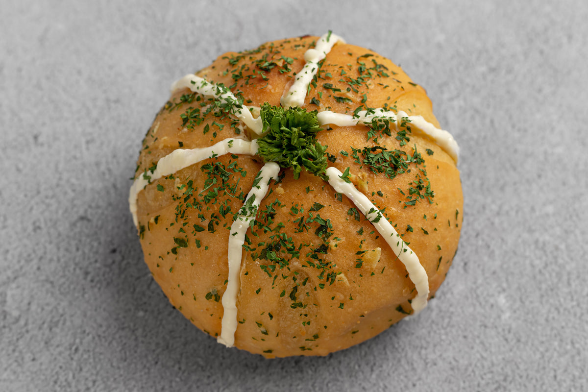 Cream Cheese Garlic Bun – Eric Kayser Bakery Philippines